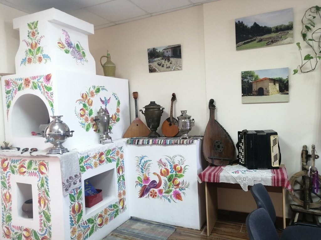 Kütüphaneler Юровская детская сельская библиотека-музей-филиал № 19, Krasnodarski krayı, foto