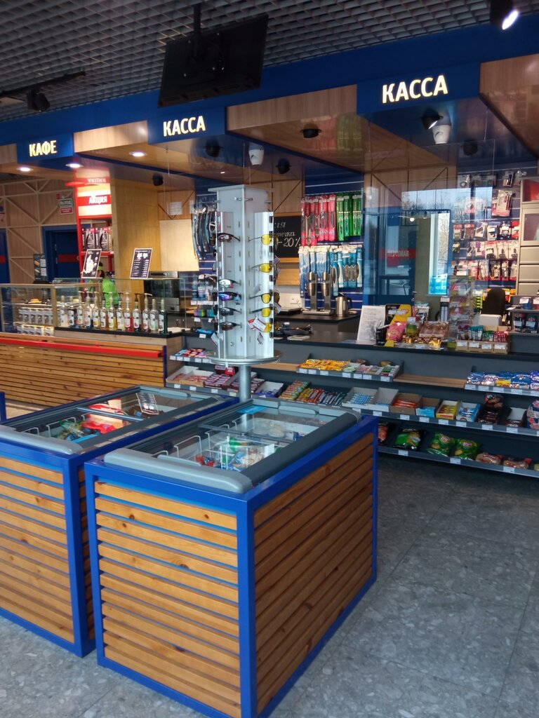 Benzin istasyonu Движение, Kirovskaya oblastı, foto