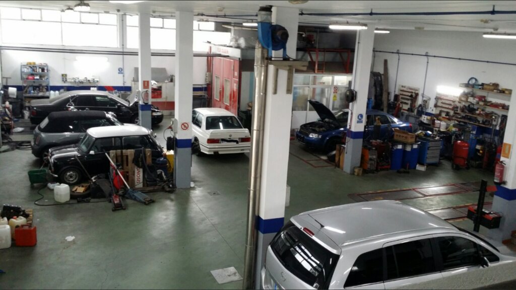 Otomobil servisi Vise Sport, Galisya, foto