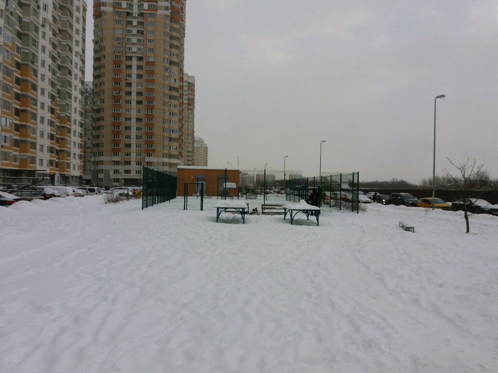 Spor alanı Sports ground, Balaşiha, foto