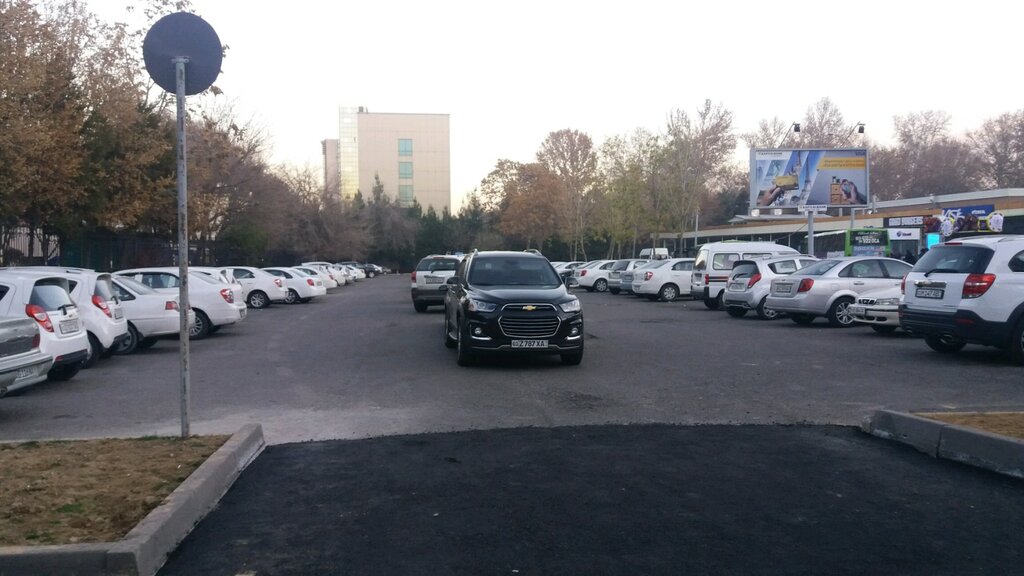 Otopark alanı Car Parking, Taşkent, foto