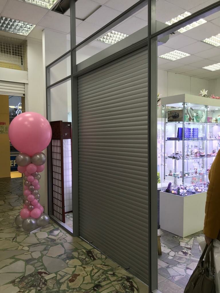 Kepenk firmaları Alugrad, Moskova, foto