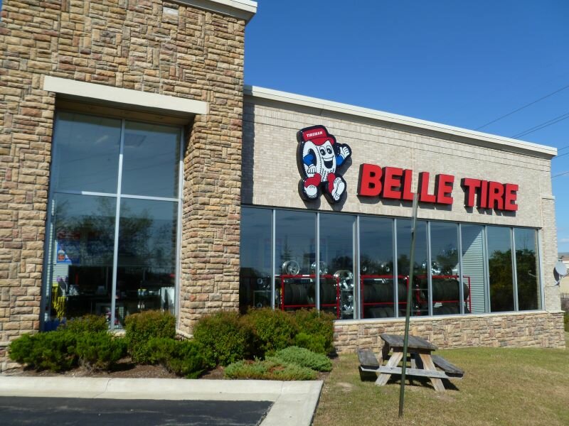 Express yağ değişim noktası Belle Tire, Michigan Eyaleti, foto