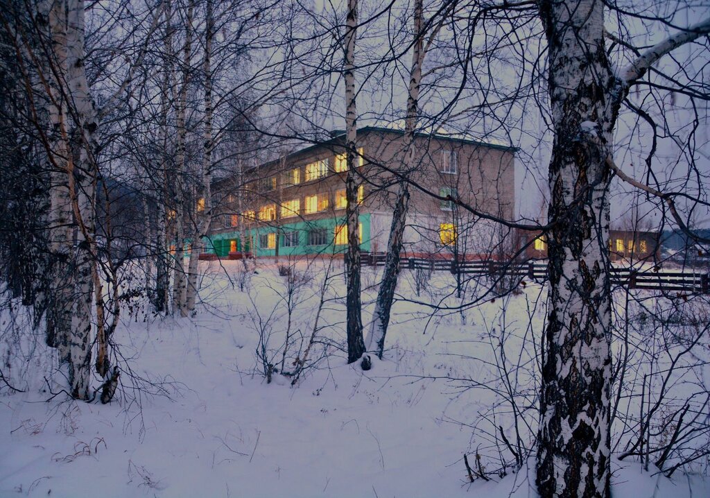 Ortaokul Boguchanskaya Srednyaya Obshcheobrazovatelnaya shkola № 2, Krasnoyarski krayı, foto