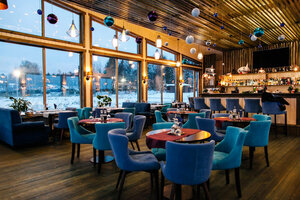 Porto Bar (No:17, derevnya Koshkino), restoran  Saint‑Petersburg ve Leningradskaya oblastından