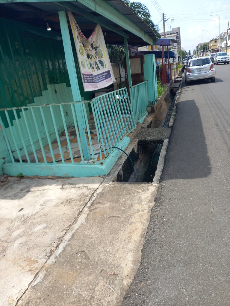 Masaj salonları Cuts International Accra, Akra, foto