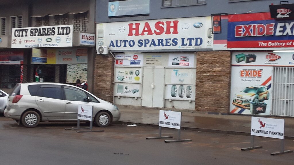 Otomobil yedek parçaları Nosh Auto Spares, Lusaka, foto
