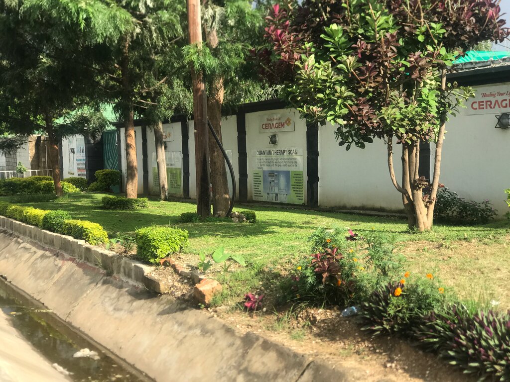 Tıp merkezleri ve klinikler OMNI Wellness & Natural Health Center, Lusaka, foto