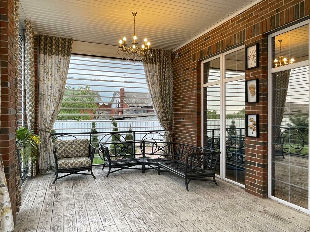 Perde ve korniş üreticileri Shtornaya Dolina, Krasnodarski krayı, foto