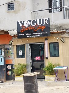 Vogue (Abidjan, La commune Yopougon, Quartier de la Niangon Lokoa), berberler  Abican'dan