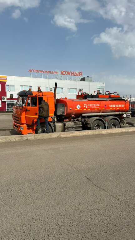 Petrol ürünleri üreticileri Элион Групп, Naberejniye Çelny (Yar Çallı), foto