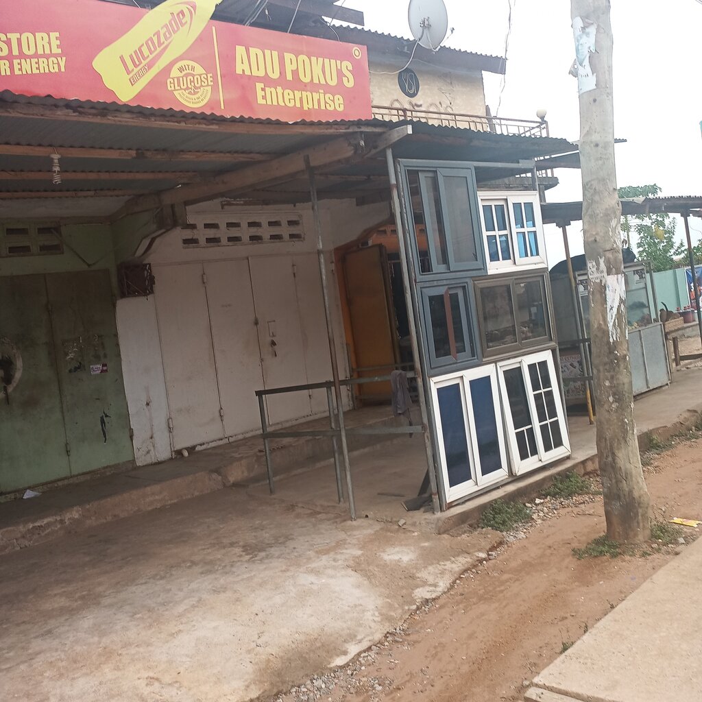 Market Adu Poku's ENT, Dünya, foto