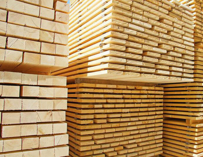 Ahşap endüstrisi Lesozavod Kedrovskiy, Sverdlovskaya oblastı, foto