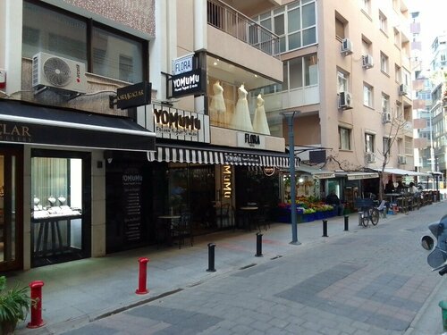 Yomumu Alsancak, dondurmacılar, Kültür Mah., Meksika Sok., No:4A, Konak ...