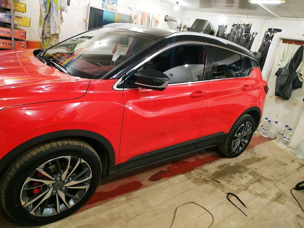 Araç camlarının renklendirilmesi Tonirovka mashin V Domodedovo, Moskova ve Moskovskaya oblastı, foto