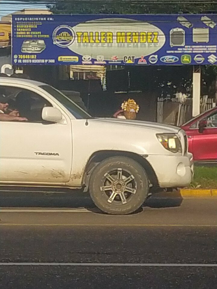 Otomobil servisi Taller Mendez, Santa‑Krus, foto