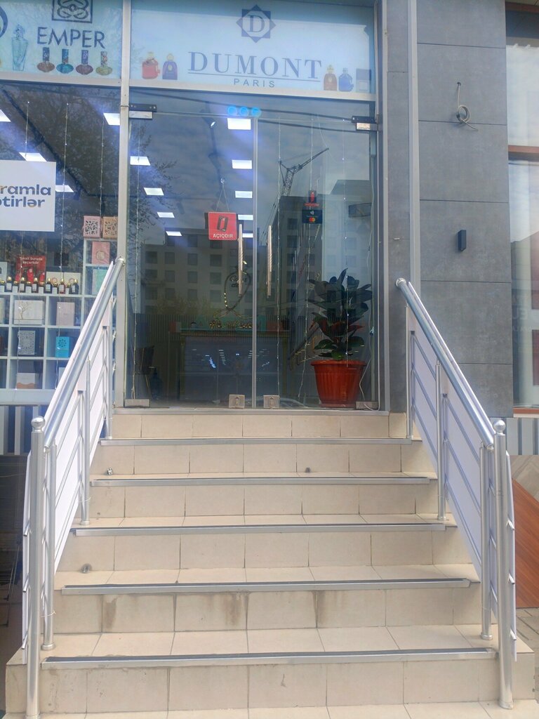 Kozmetik ve parfümeri mağazaları La casa de perfume, Bakü, foto