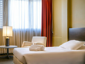 Mercure Hotel President Lecce (Via Salandra No:6, Lecce), otel  Lecce'den