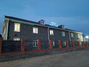 Мотель Каспий (Trans-Baikal Territory, Petrovsk-Zabaykalskiy munitsipalny okrug, R-258 Baykal, 653-y kilometr, 1), otel  Zabaykalski krayından
