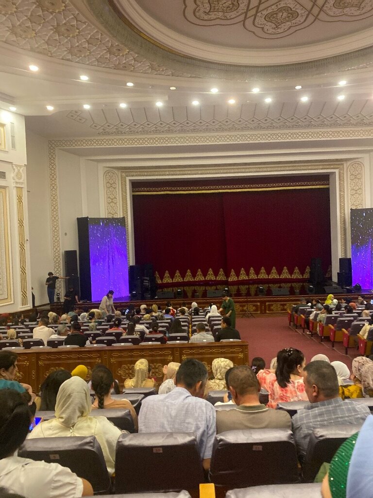 Tiyatrolar Agakhi theatre театр Огахий Ogahiy teatri, Ürgenç, foto