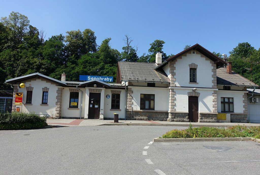 Tren istasyonu Senohraby, Orta Bohemya Bölgesi, foto