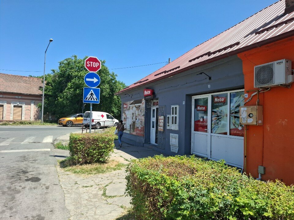 Süpermarket Neto Diskont, Güney Backa İlçesi, foto