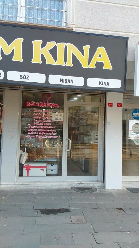 Ucuzluk mağazası Gülsüm Kına, İstanbul, foto