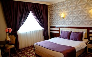 Garden Kale Thermal Hotel (Afyonkarahisar, Afyonkarahisar Merkez, Dörtyol Mah., Turgut Özal Cad., 57), otel  Afyonkarahisar'dan