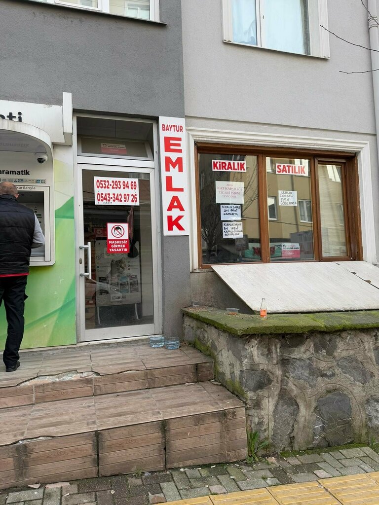 Emlak ofisi Baytur Emlak, İstanbul, foto