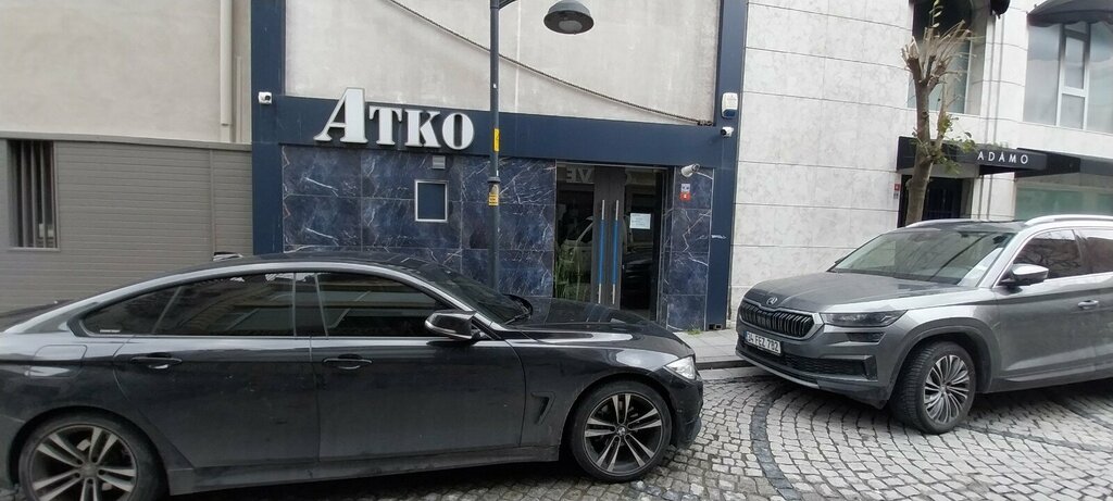 Kürk ve deri giyim mağazaları Atko, İstanbul, foto