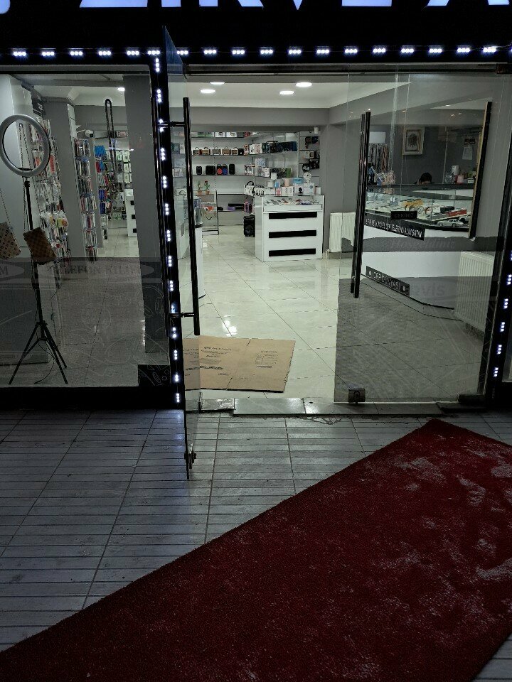 Cep telefonu aksesuarları Zirve Aksesuar, Ankara, foto