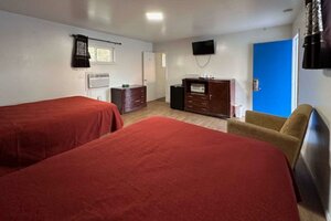 Rodeway Inn Flora (State of Illinois, Clay County, Flora, North Olive Road, 900), otel  İllinois'dan