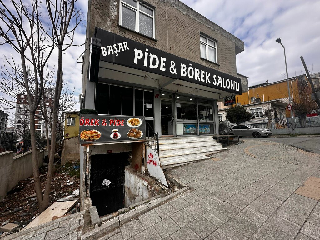 Kafe Başar Pide & Börek Salonu, İstanbul, foto