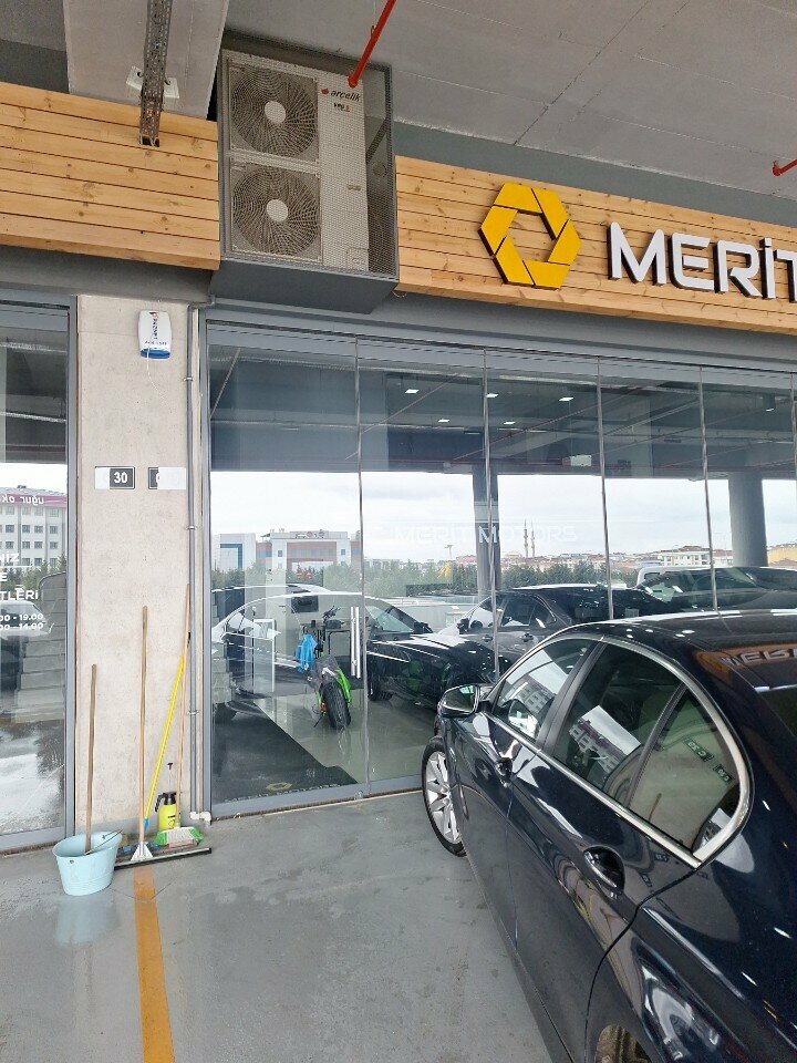Otomobil satış galerileri Merit Motors, İstanbul, foto
