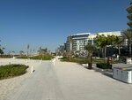 Mamsha Al Saadiyat (SDN1, Saadiyat Island, Abu Dhabi), yönetim ofisi  Abu Dabi'den