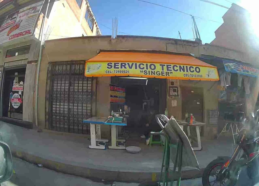 Mefruşat Singer Technical Service, El Alto, foto
