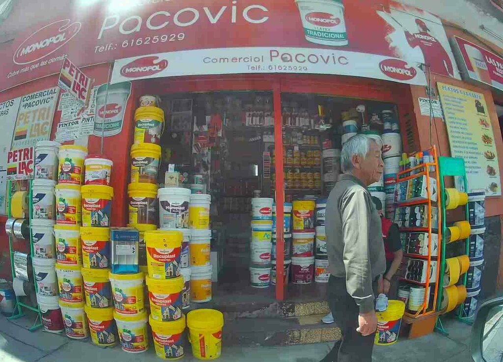 Boya ve cila malzemeleri üretim ve satış yerleri Cóm. Pacovic, Cochabamba, foto