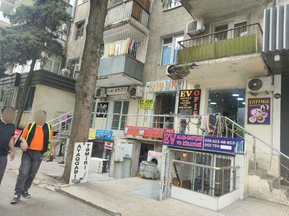 Emlak ofisi Ev alqi satqisi ve kirayesi, Bakü, foto
