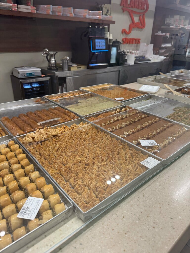 Pasta, şekerleme ve tatlı Alaker Sweets, , foto