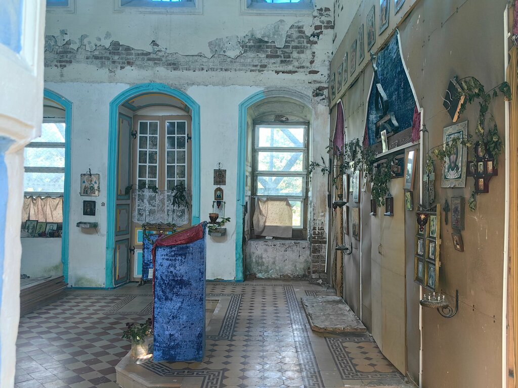 Ortodoks kiliseleri Tserkov Uspeniya Presvyatoy Bogoroditsy V Peskovatskom, Tulskaya oblastı, foto