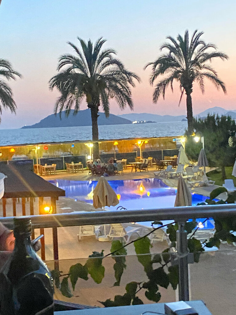 Restoran Özzgür Cafe, Fethiye, foto