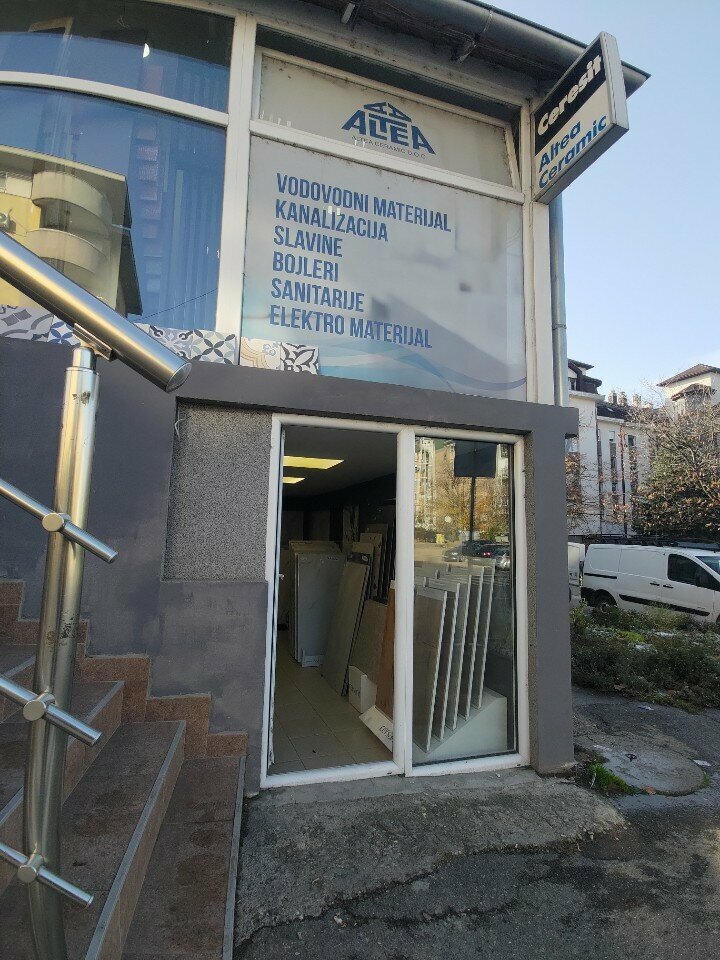 Alışveriş merkezleri Altea Ceramic, Belgrad, foto
