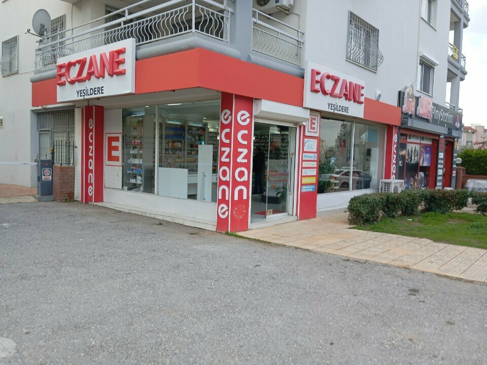 Eczaneler Yeşildere Eczanesi, İzmir, foto