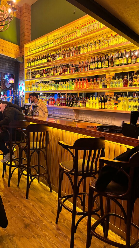 Bar Lisburn pub, İstanbul, foto