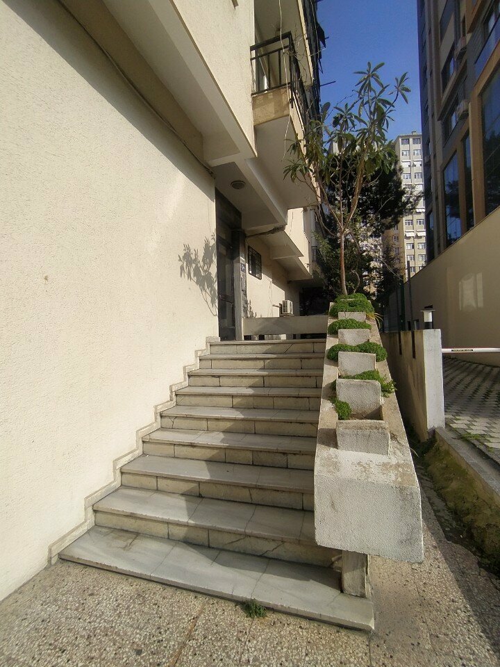 Avukatlar AV. Canberk Tanman, İstanbul, foto