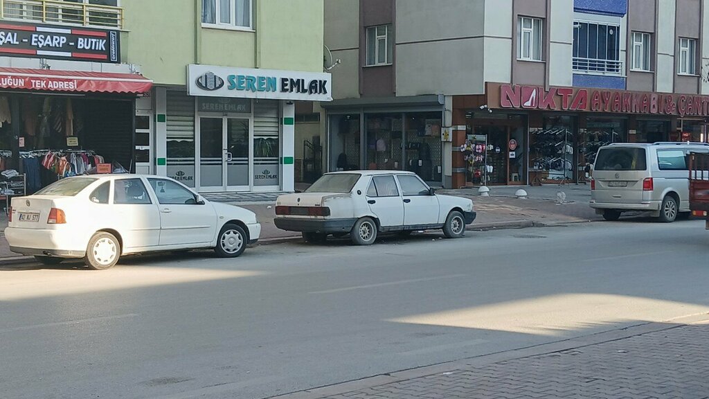 Emlak ofisi Seren Emlak, Konya, foto