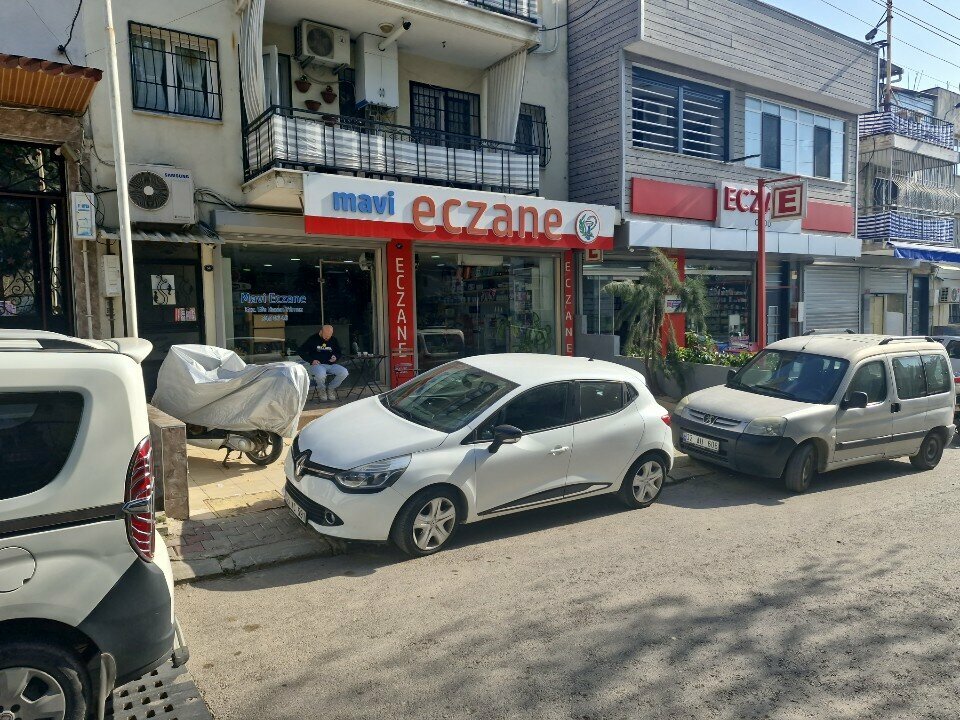 Eczaneler Mavi Eczanesi, İzmir, foto