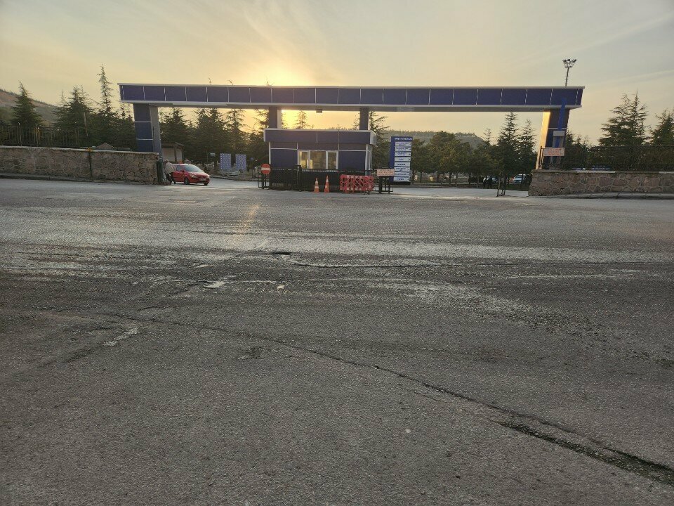 Geçiş noktaları, güvenlik kontrol alanı Karşıyaka Mezarlığı 7. Giriş Kapısı, Ankara, foto