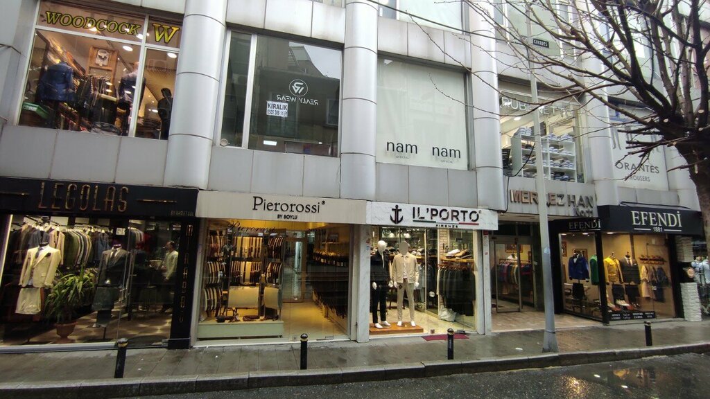 Giyim mağazası Pierorossi, İstanbul, foto