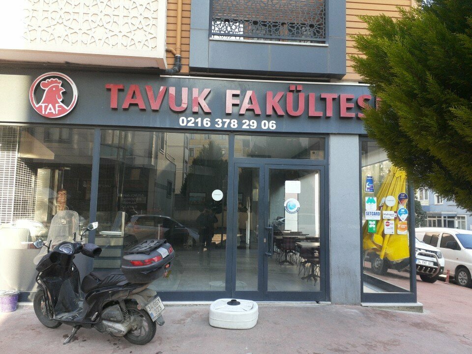 Restoran Tavuk Fakültesi, İstanbul, foto